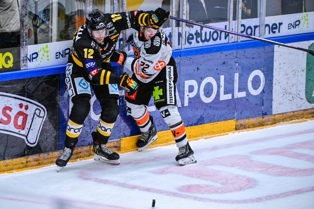 Back to backin ensimmäisestä osasta irtosi piste - Oulun Kärpät Back to backin ensimmäisestä osasta irtosi piste - Oulun Kärpät